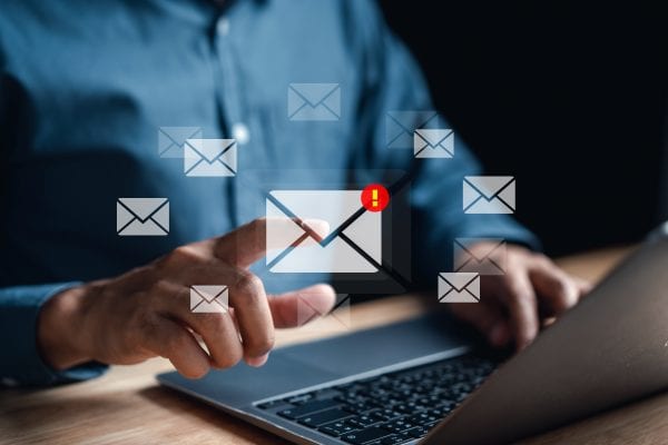 Key Elements to Include in an Effective Meeting Recap Email
